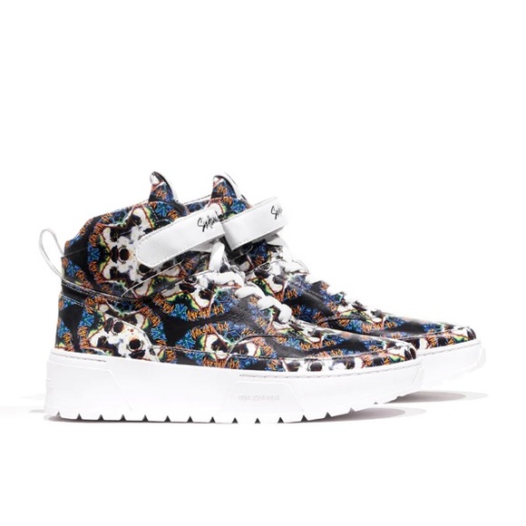 Six Hundred Four | Shoes | Six Hundred Four Limited Edition Def Leopard Hysteria Album Collab ...